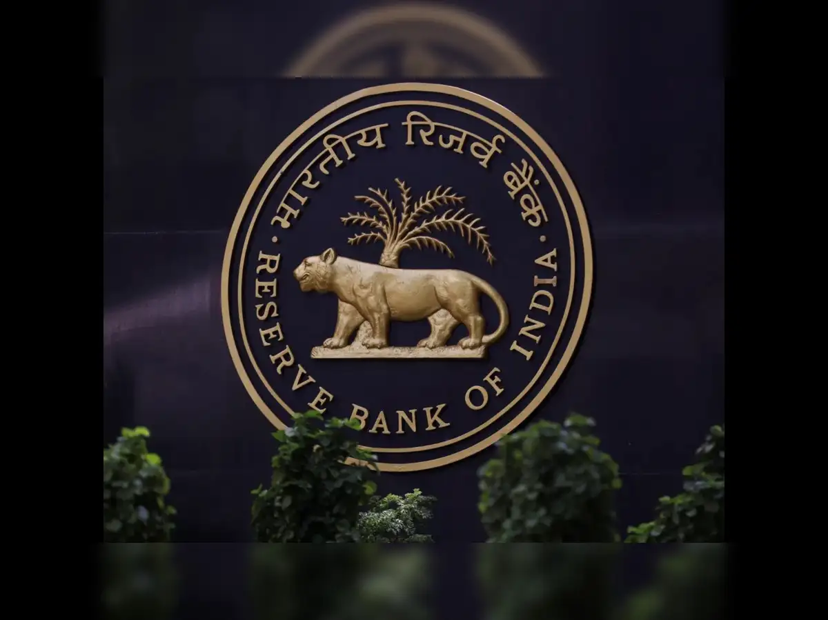 RBI clarifies FCNR(B) loan, SBLC eligibility under swap scheme - The ...