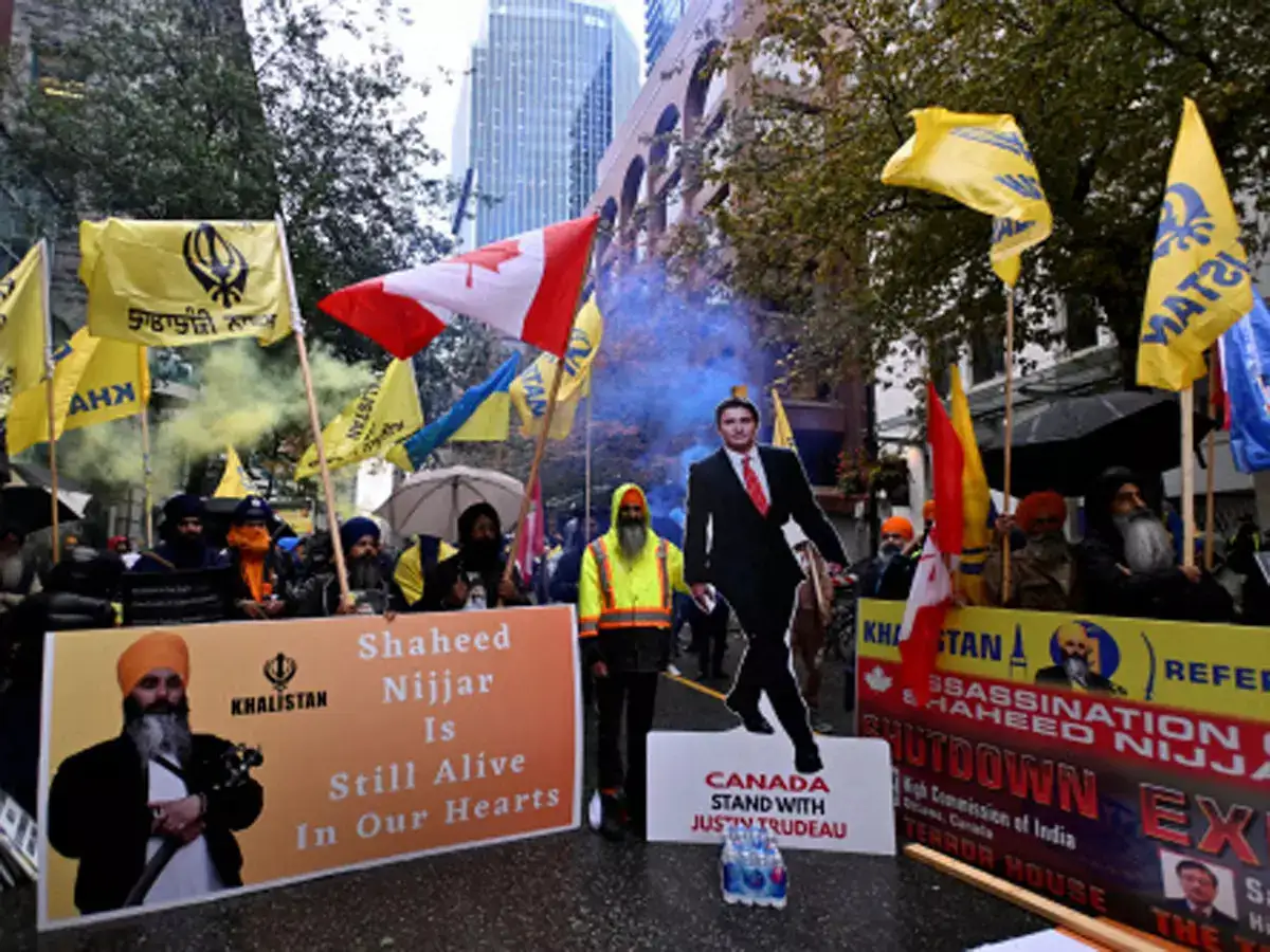 canada: India-Canada Row: Khalistan supporters hold protest outside ...