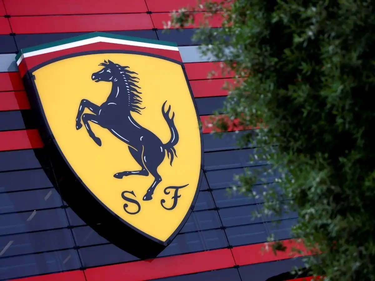 Logo Ferrari Haute Résolution Ferrari Captures The Exhilaration Of