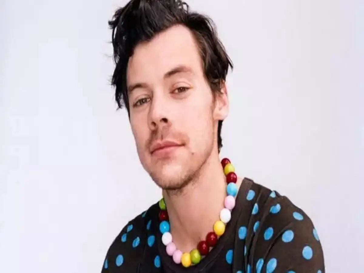 harry styles eyemouth