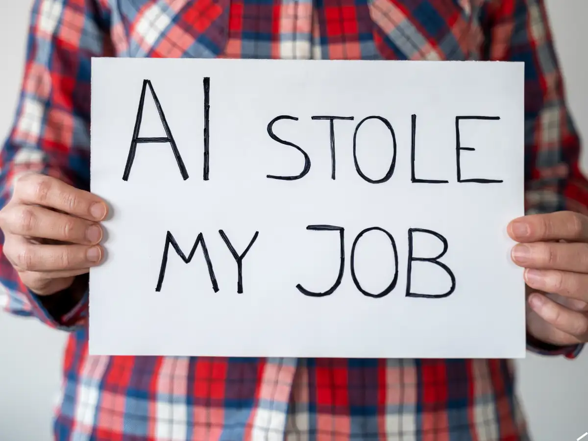 US job market: From six-figure promises to Chipotle shifts? AI is ...