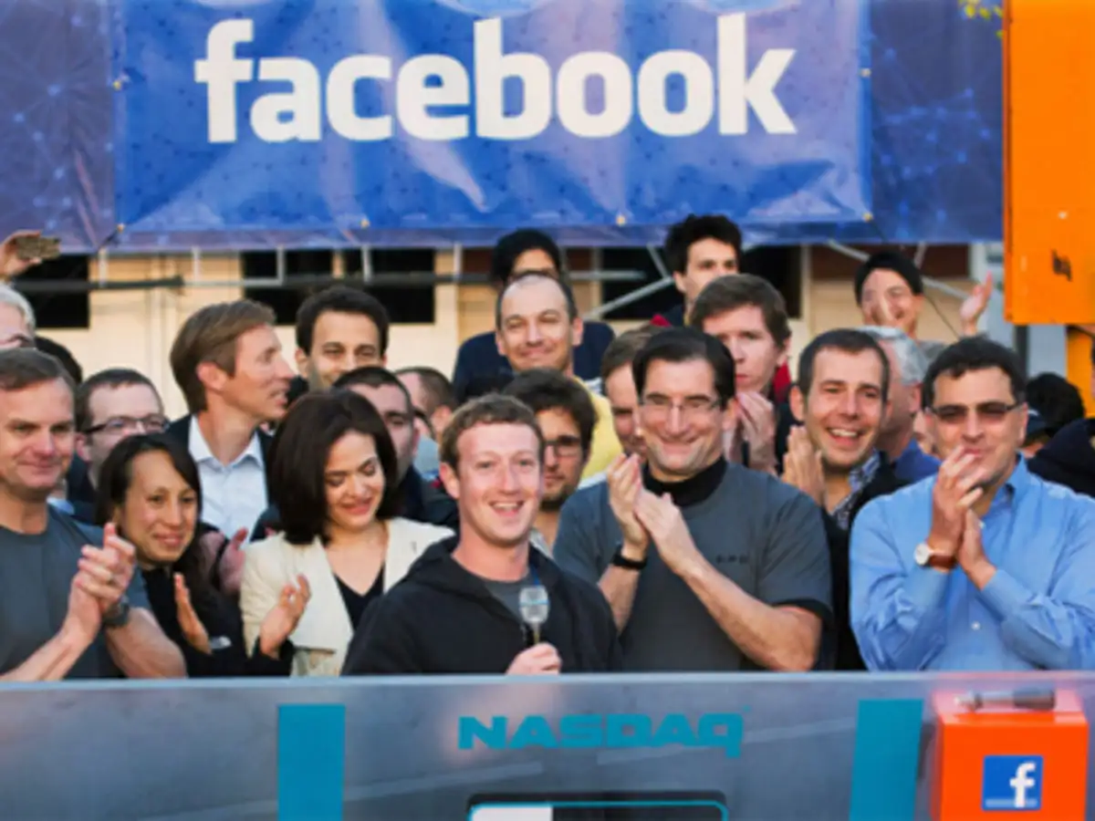 Facebook users in India up 5% at 82 million in April-June - The ...