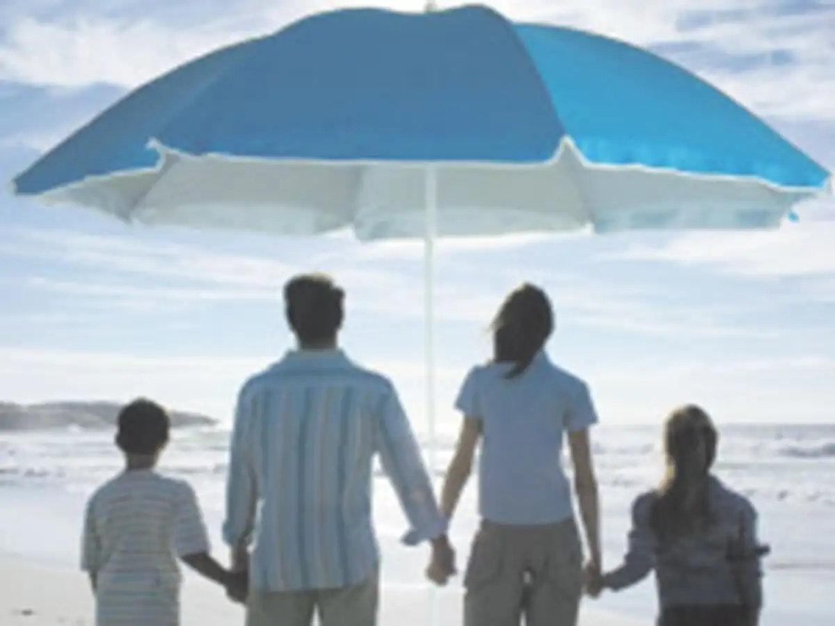 How to ensure health insurance plans for extended family - The Economic ...