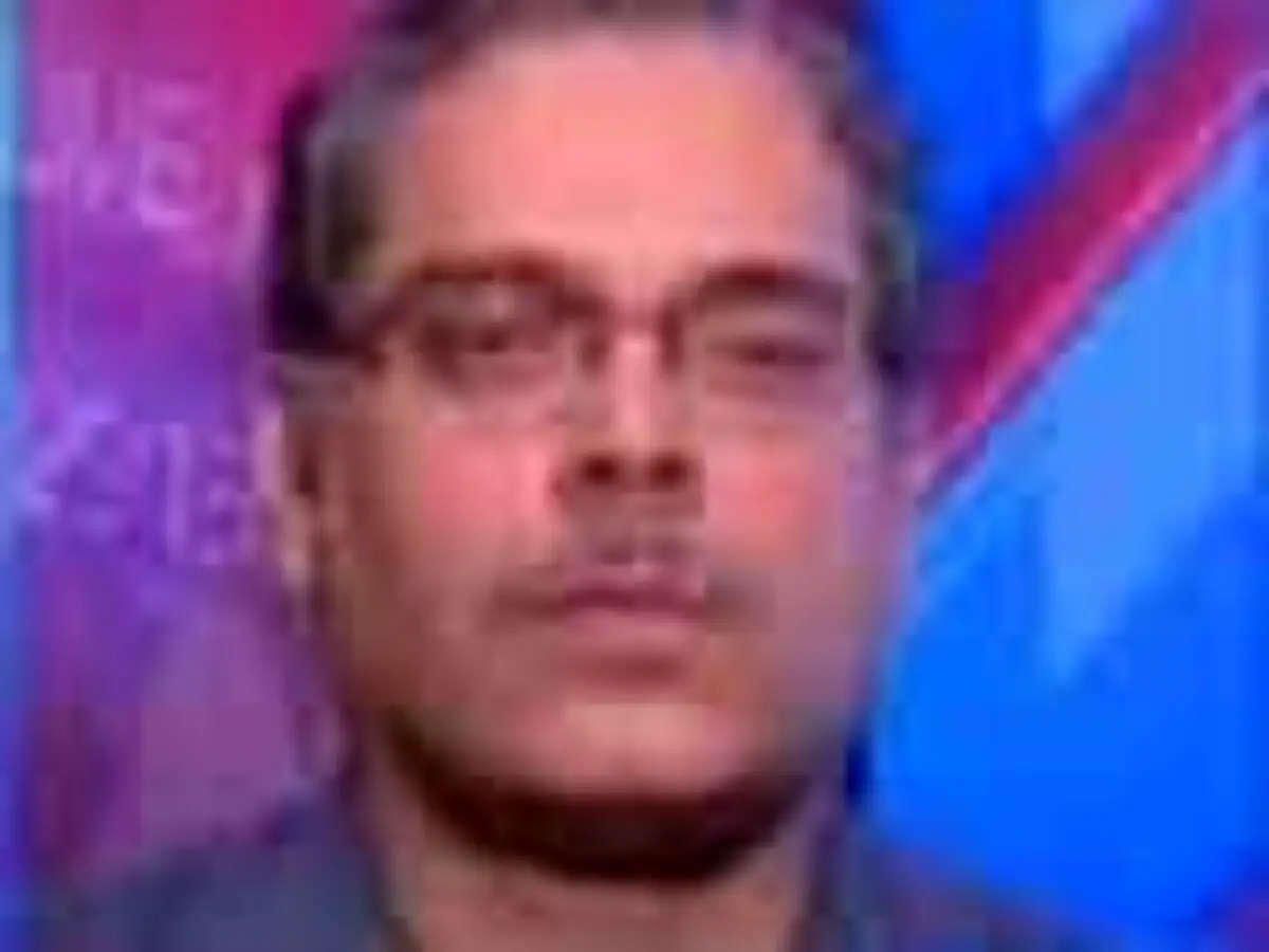 Frontline stocks still expensive; prefer Power T&D, textiles stocks ...