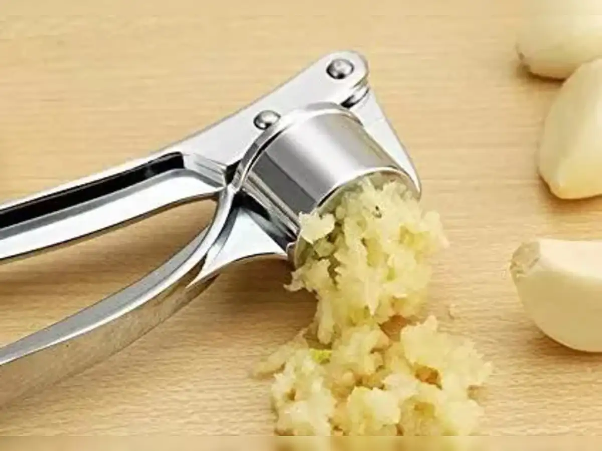 10 Best Garlic Presses: Save Time While Cooking - ET Adviser
