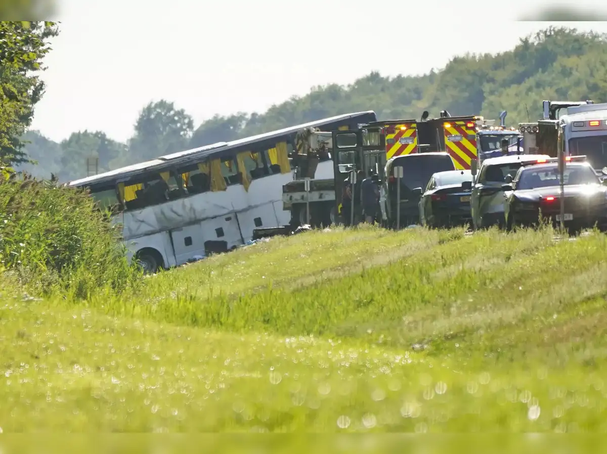 Indians among five killed in New York bus crash after Niagara trip ...