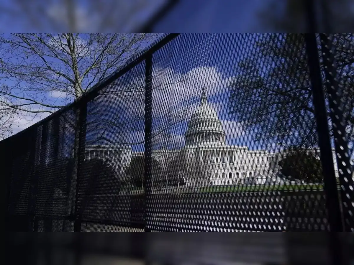 YouTube, Snap and TikTok executives take turns answering to Washington ...