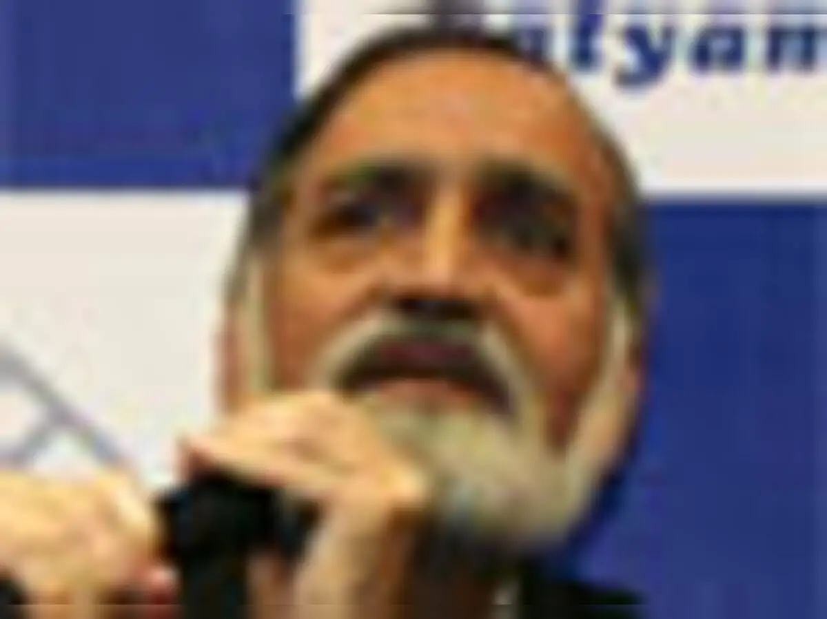 Tech Mah's selection a new stage for Satyam: Kiran Karnik - The ...