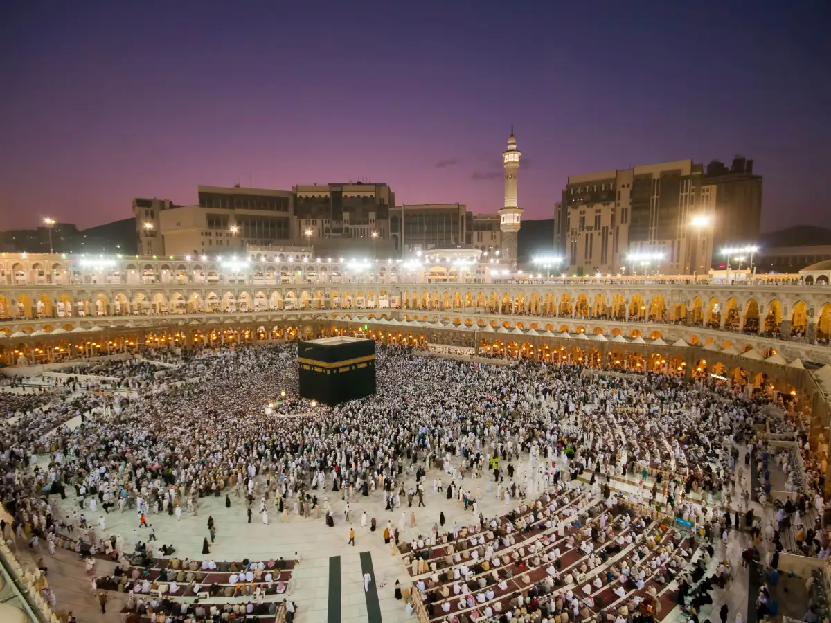 Saudi Arabia cracks down on unauthorized Hajj pilgrims, visa overstayers - The Economic Times