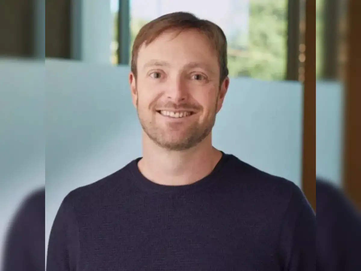 paypal: PayPal names Intuit's Alex Chriss as its new CEO - The Economic ...