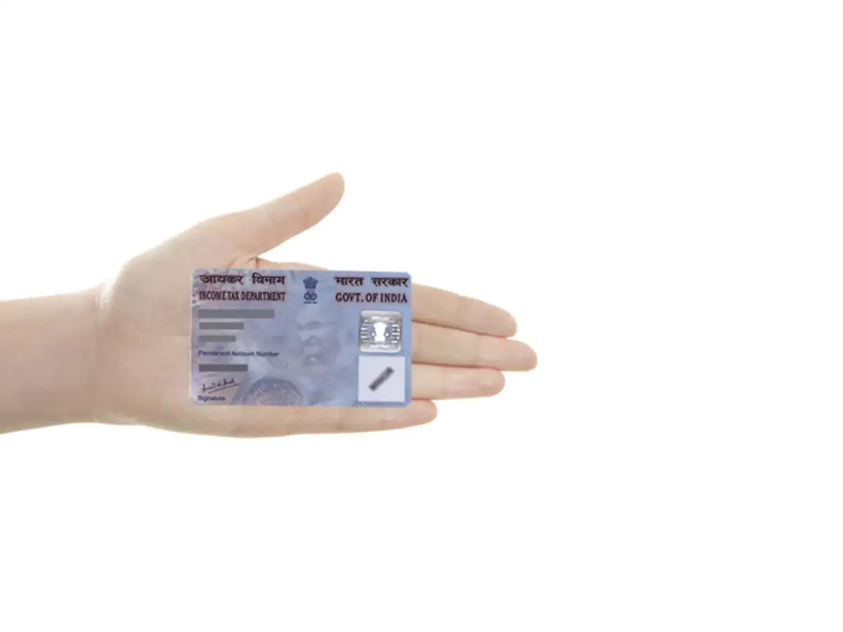 fake pan: How to identify fake PAN card - The Economic Times