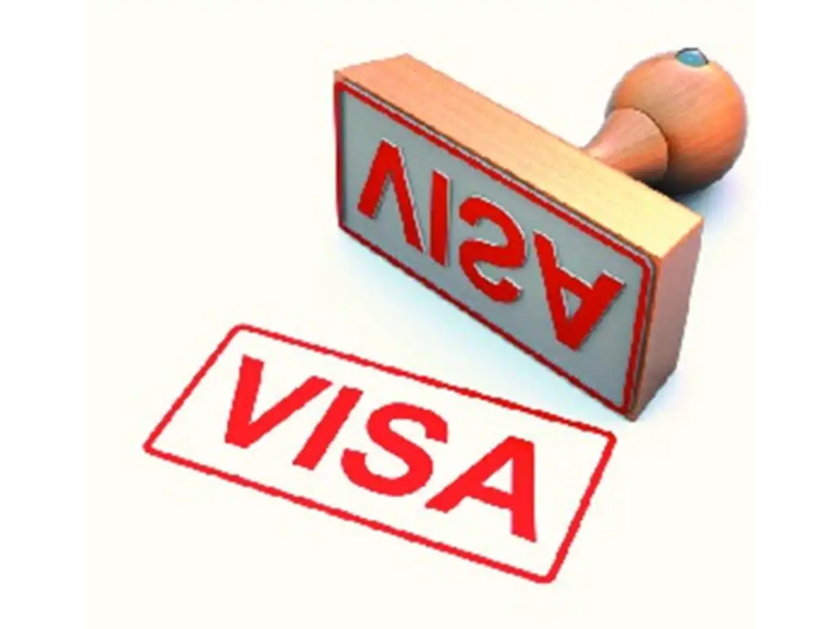 Former US spy master bats for H1B visas - The Economic Times