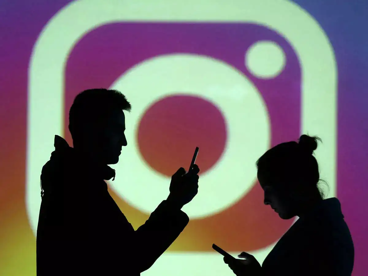 instagram: Bug blocked Reels users from sharing videos on other ...