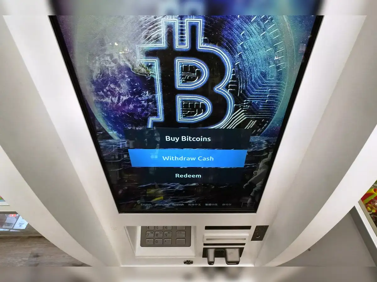 bitcoin etf: Bitwise bitcoin ETF draws most inflows on first trading ...