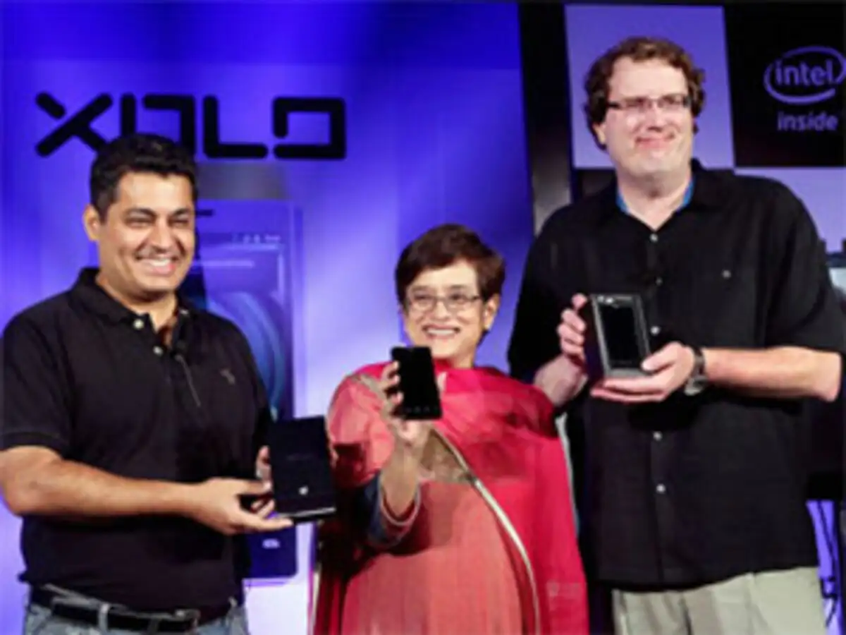 Lava unveils Intel-powered smartphone 'Xolo X900' - The Economic Times
