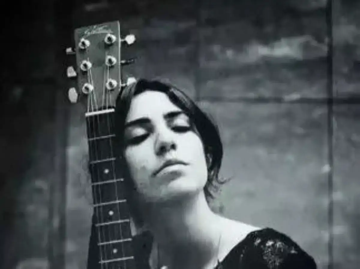 Tomar Ghore: Anusheh Anadil - The Economic Times