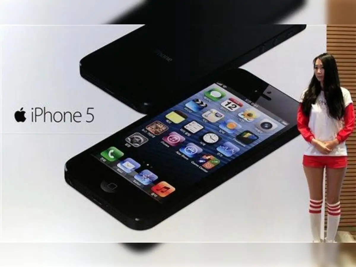 Apple's iPhone 5 makes low key debut in China - The Economic Times
