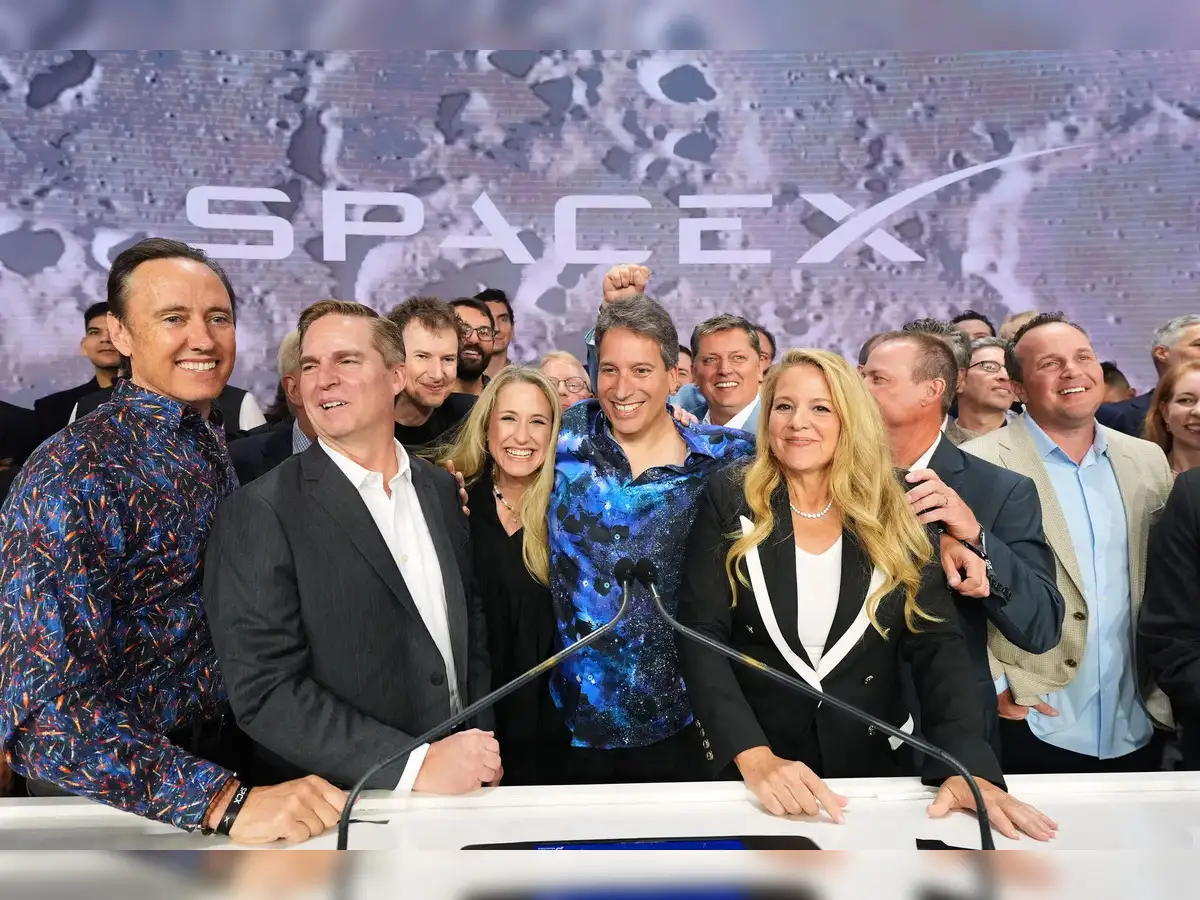 SpaceX set to surge past $2 trillion valuation in blockbuster Nasdaq ...