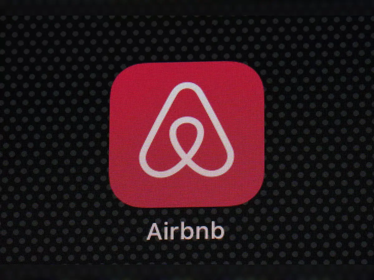 airbnb layoffs: Online hospitality major Airbnb lays off 30% of ...