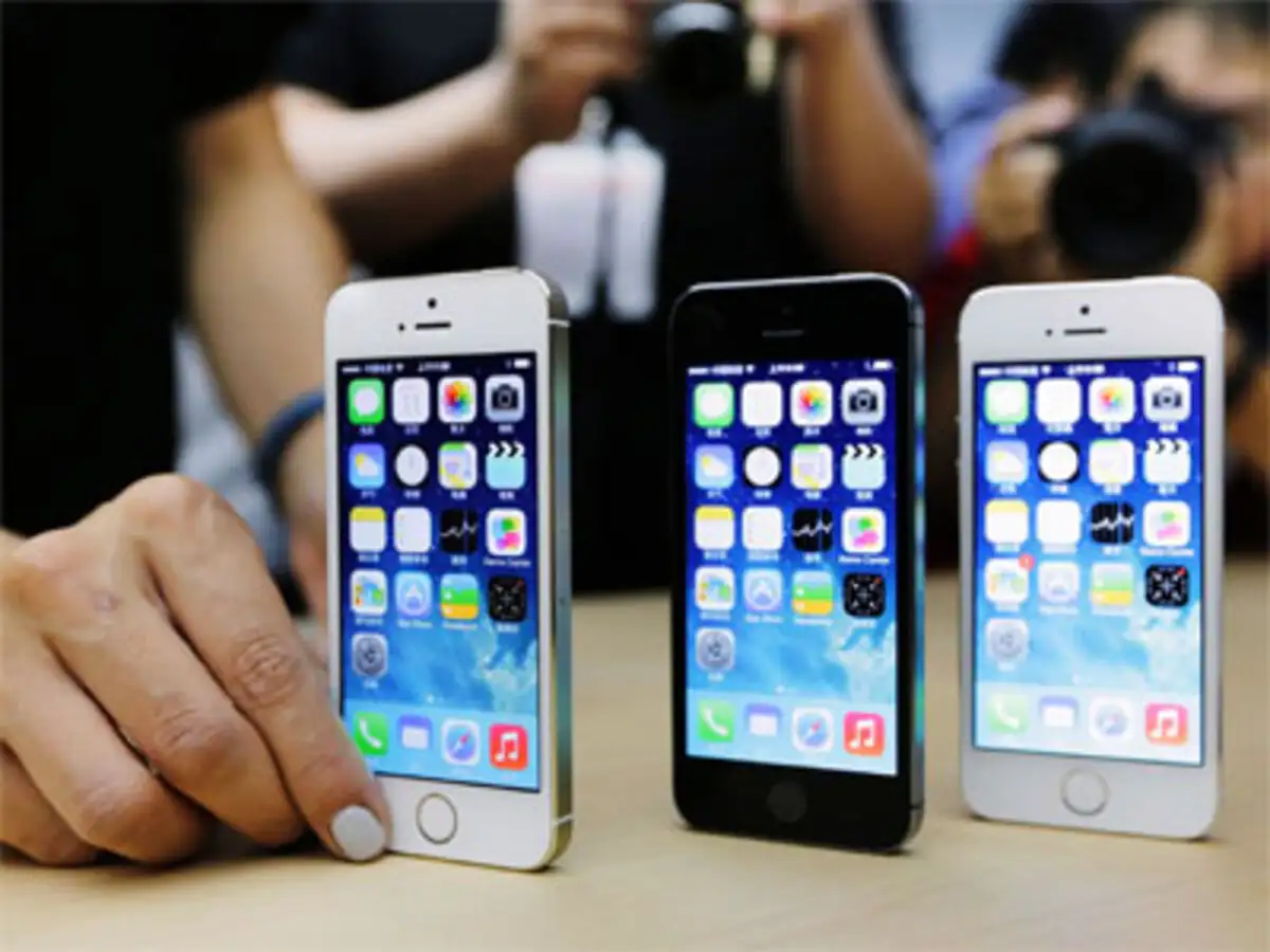 A7 processor in iPhone 5S not revolutionary: Analyst - The Economic Times