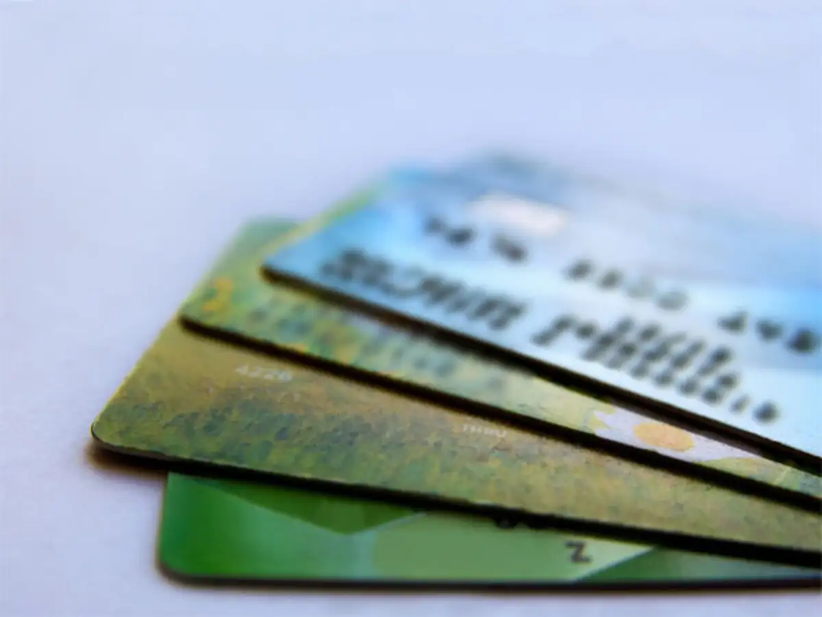 multiple credit cards: Why you need 2-3 credit cards - The Economic Times