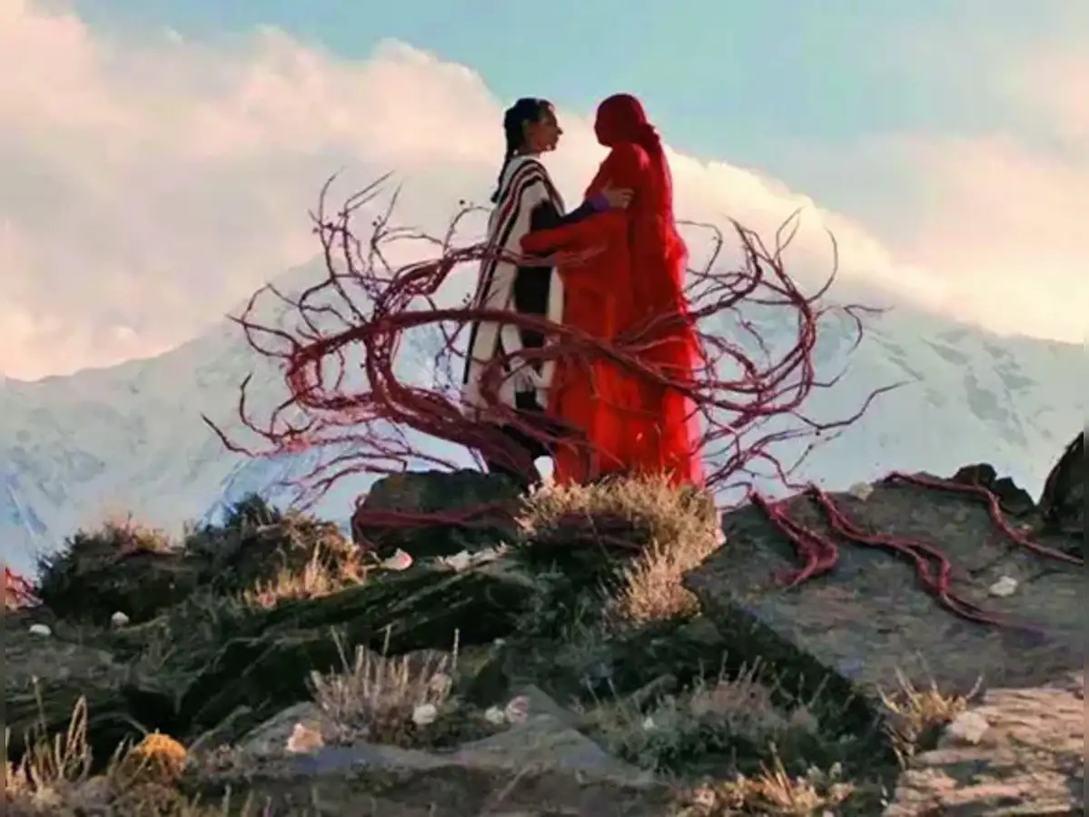 Mind the gaps in magic realistic land of nowhere - The Economic Times