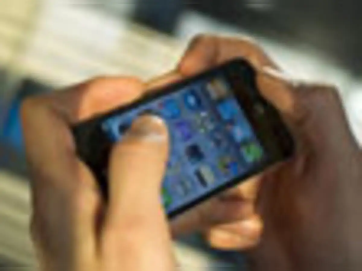 Costly iPhones make Apple taste rancid in India - The Economic Times