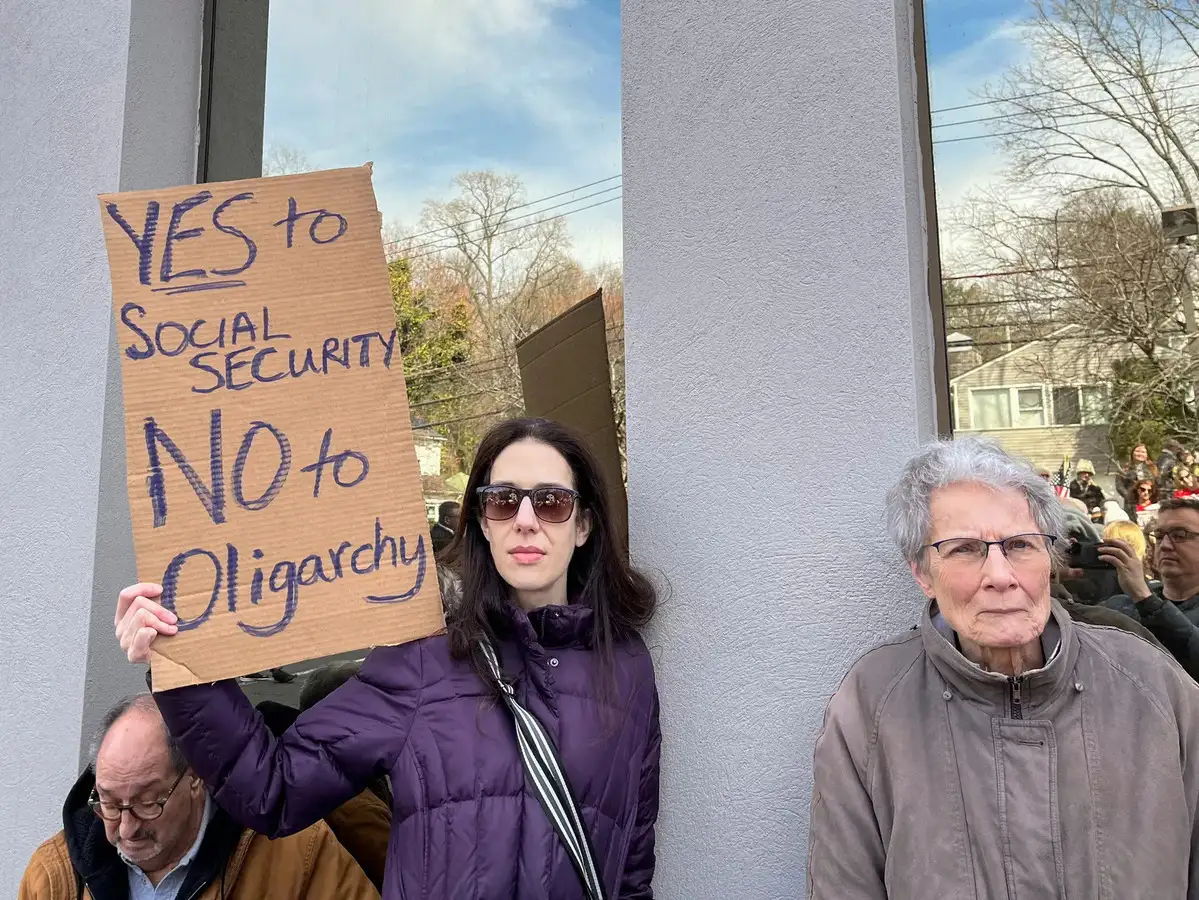 Trump seeks to revoke immigrants' Social Security numbers - The ...