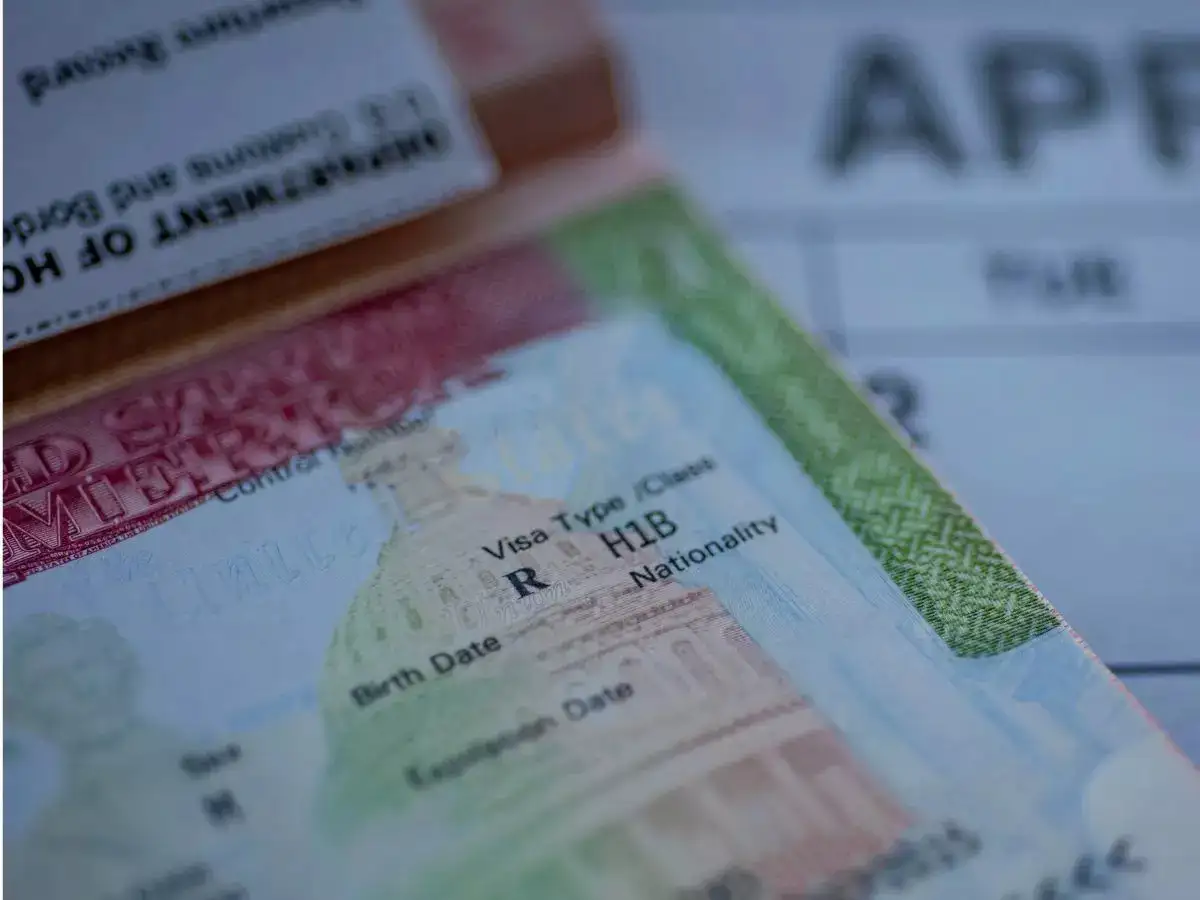 H-1B math pegs cost at USD 500 mn for 5,000 new filings; may spur offshoring, local hiring ...