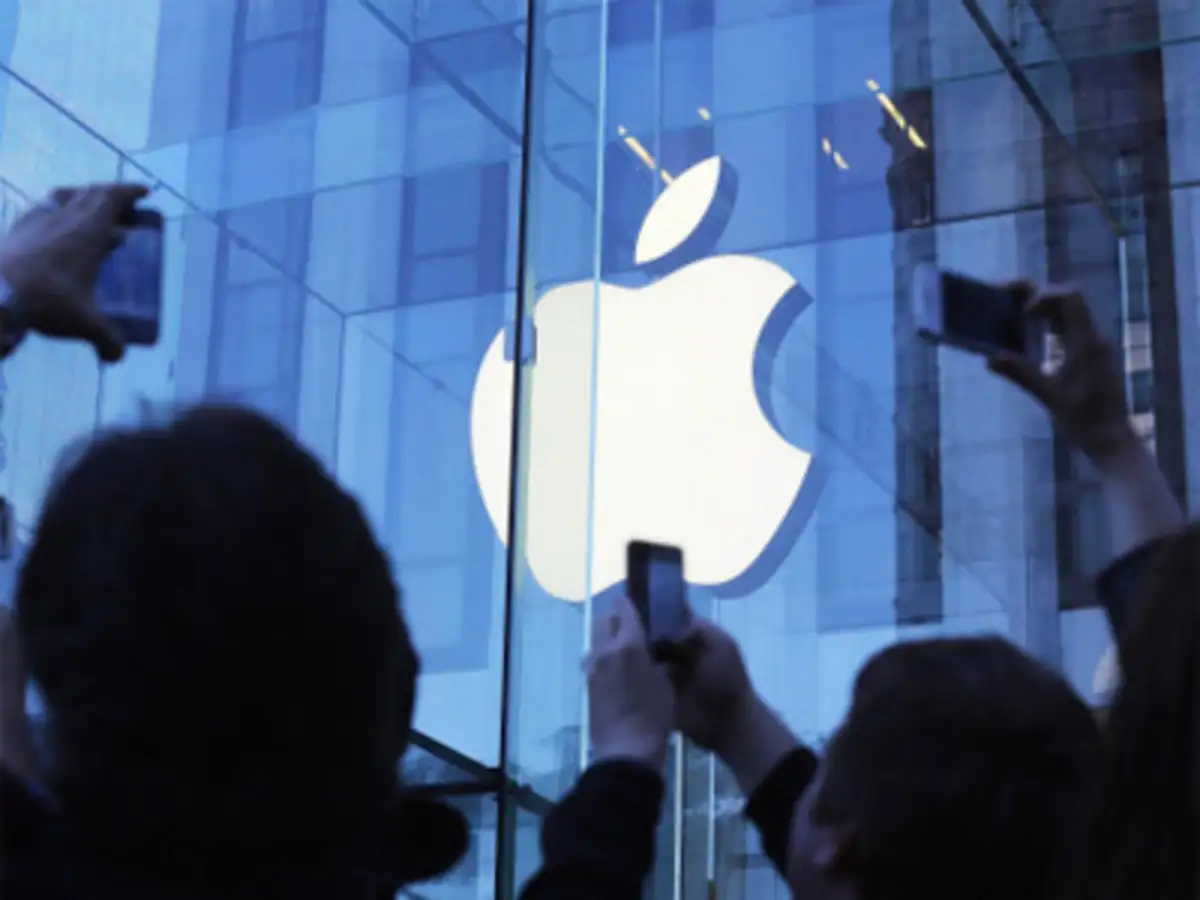 Apple's iTunes Store opens gates to users in India - The Economic Times