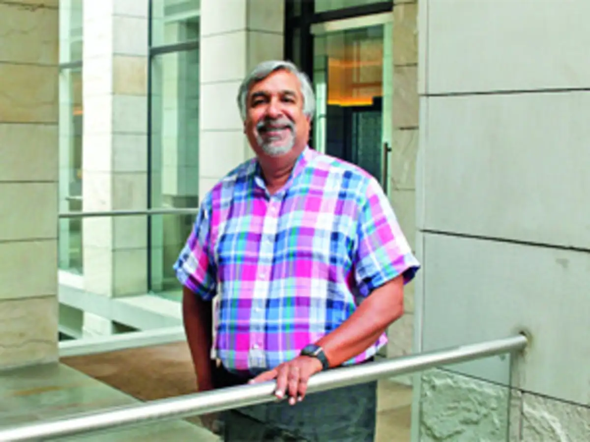 Vinod Gupta: Bill & Hillary Clinton's good friend back in the role of ...