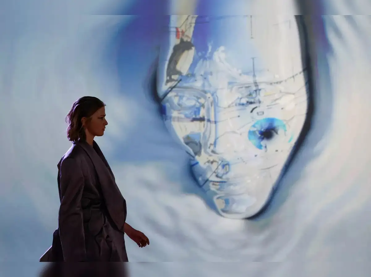 Fashion X Ai Show: In Hong Kong, designers try out new assistant: AI ...