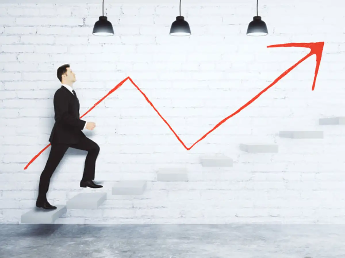 career: 9 steps to become an indispensable employee - The Economic Times