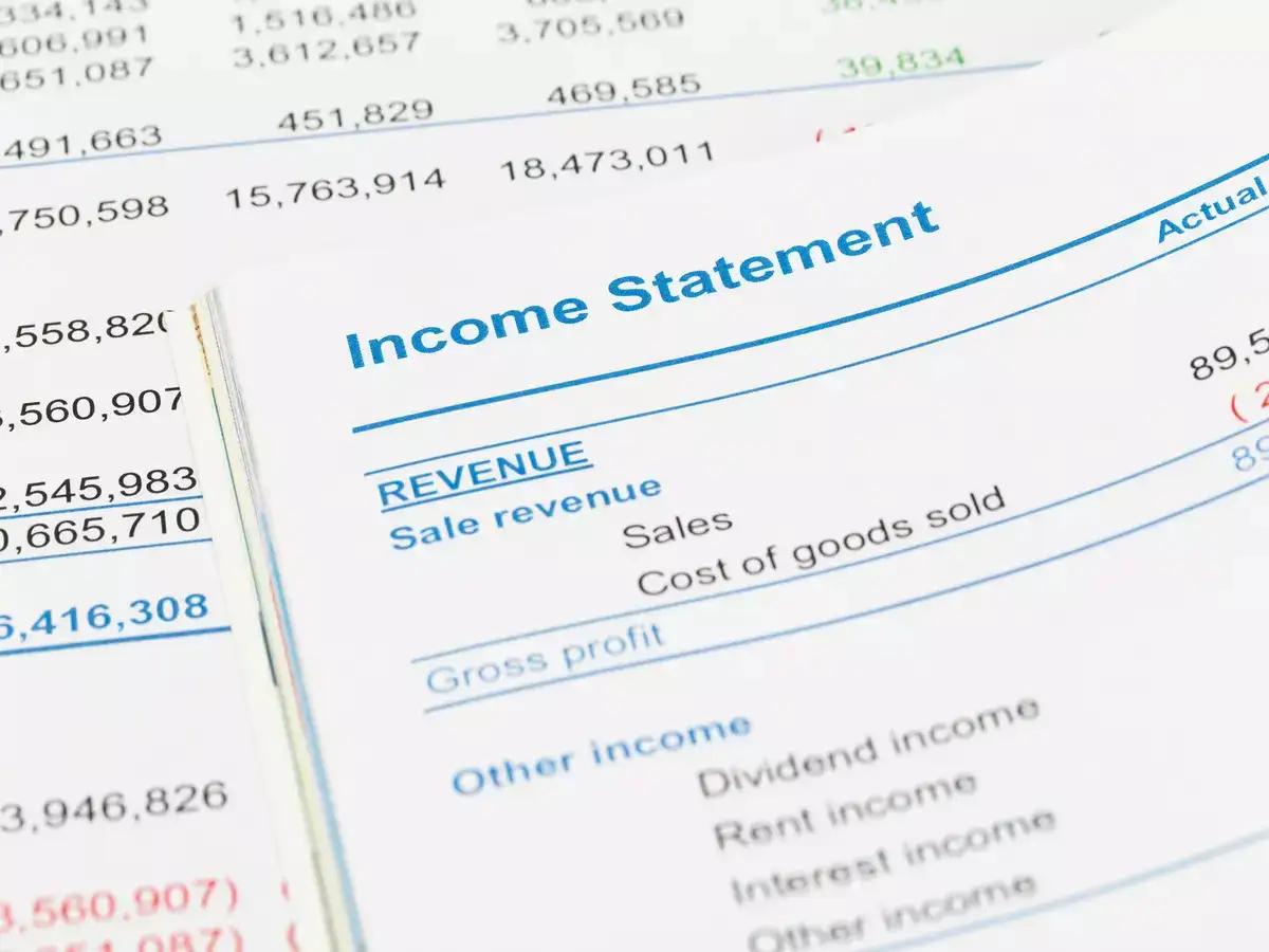 What are top line and bottom line in a company’s financial statement ...