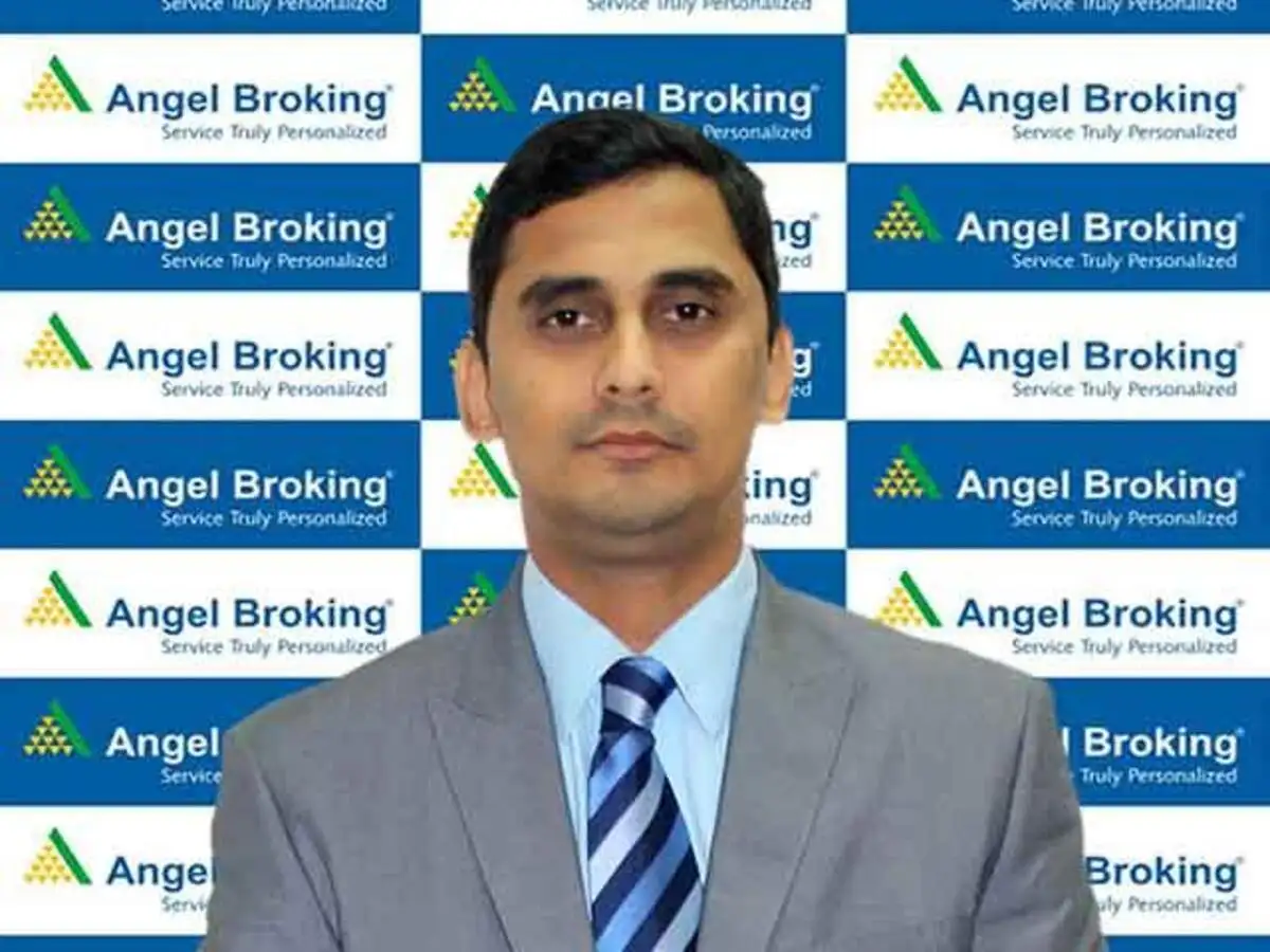 See limited upside in Nifty post F&O expiry; buy Axis Bank with 12-15 ...