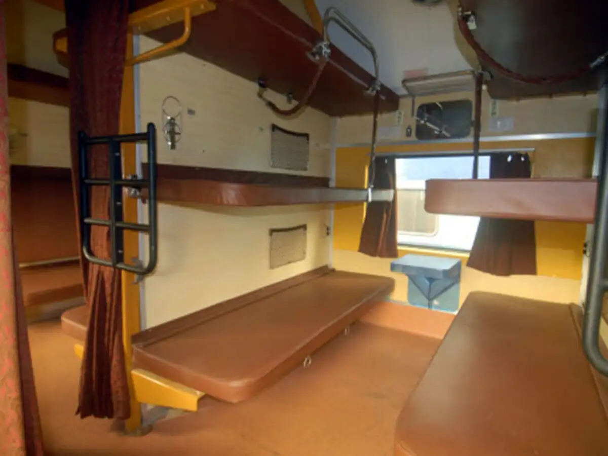 AC TIER ICF Coach Interior Chennai Alleppey Express Indian, 40% OFF