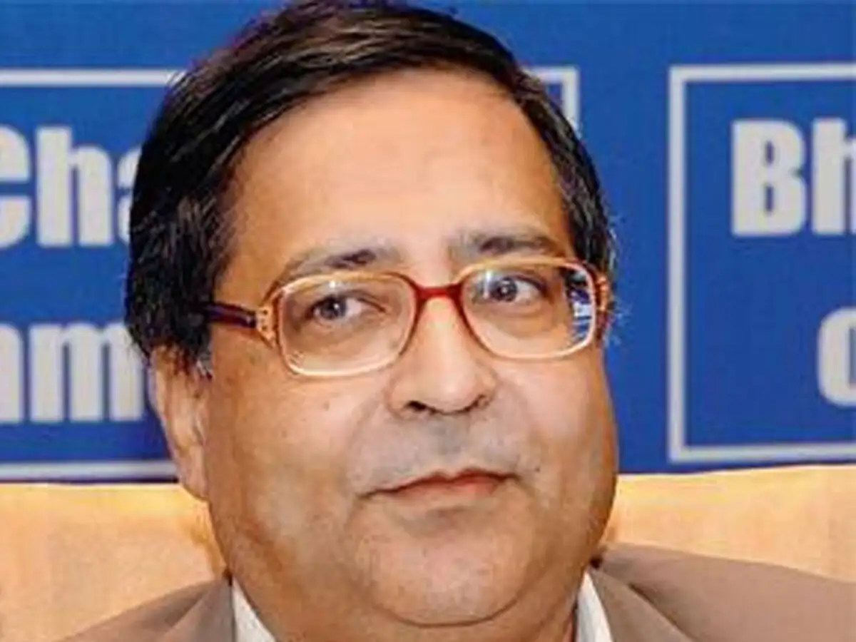 Q4 FY15 was a good quarter for manufacturing sector; mining also on ...