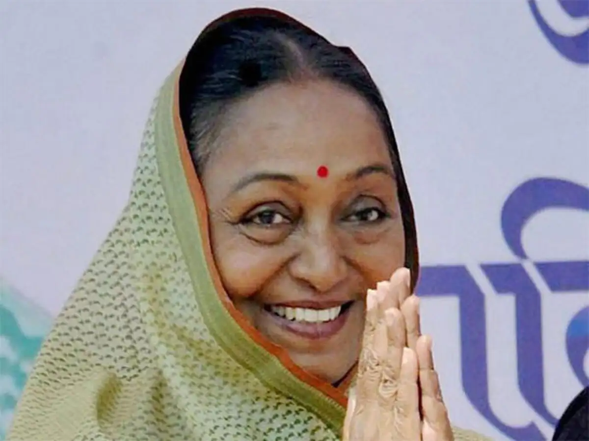 Meira Kumar Education