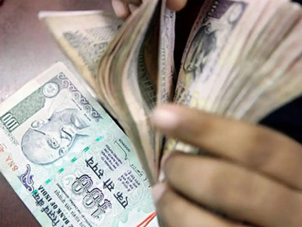 Indian Rupee: When real currency is not valid legal tender? Find out to ...