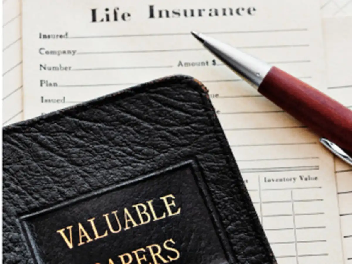 How to transfer one's life insurance policy to someone else - The ...