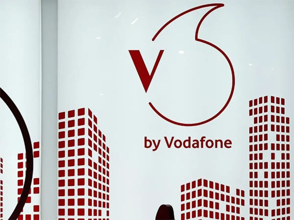 reliance jio: Vodafone India launches VoLTE services in Kolkata - The ...