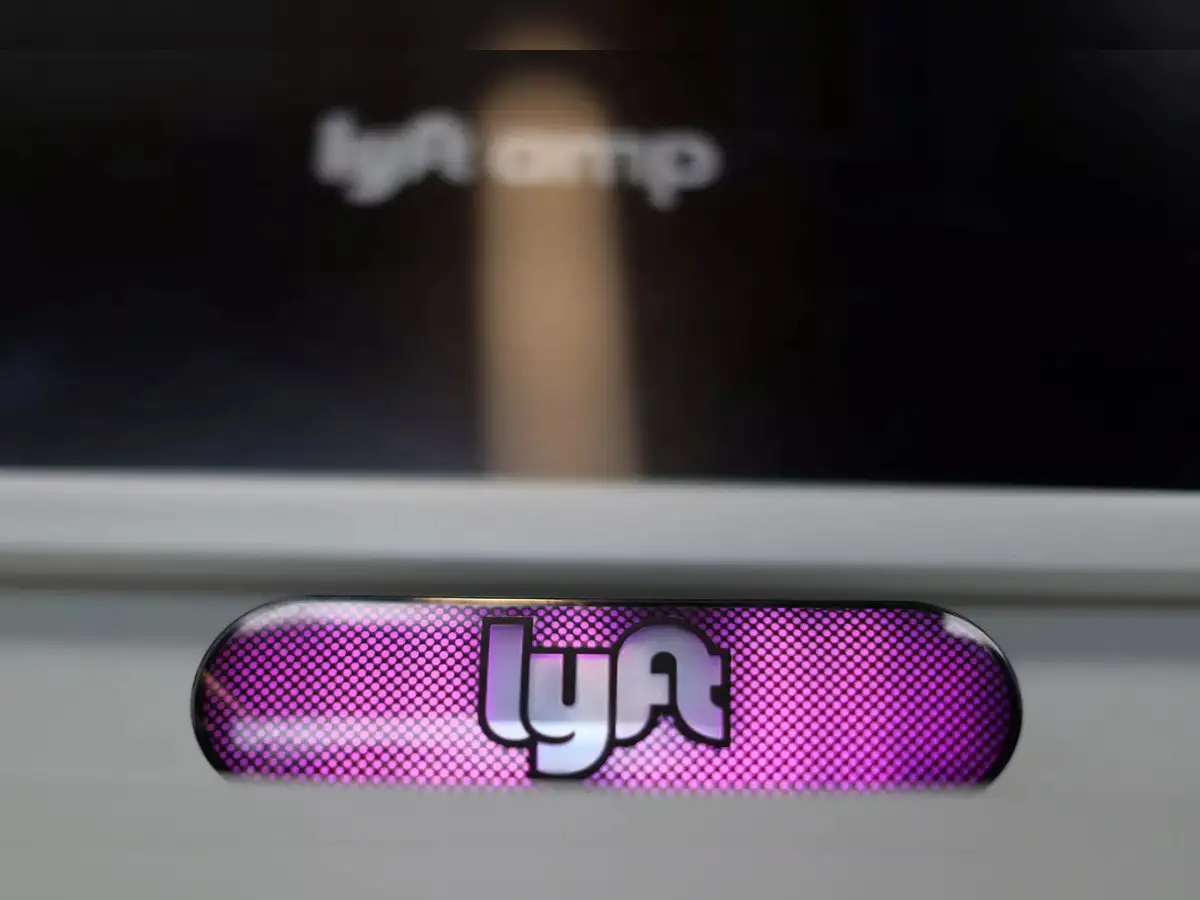 Lyft: Lyft guarantees weekly earnings to lure more drivers - The ...