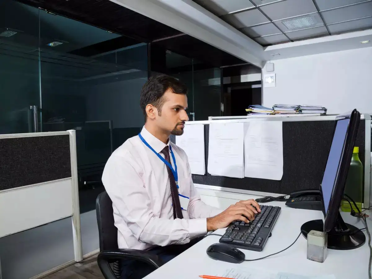 quess corps headcount: Quess Corp crosses 500,000 workers, reports drop ...