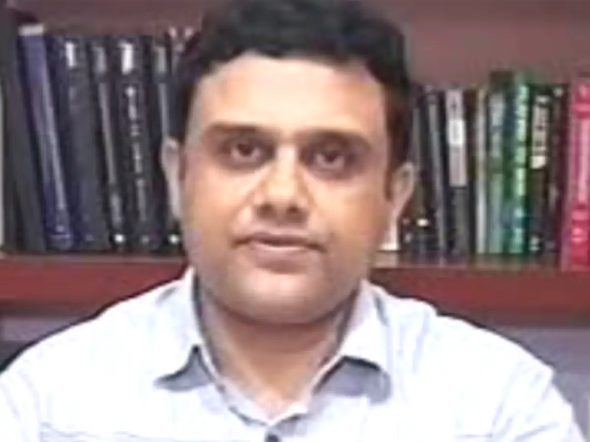 Decorative business doing well, industrial segment under pressure ...