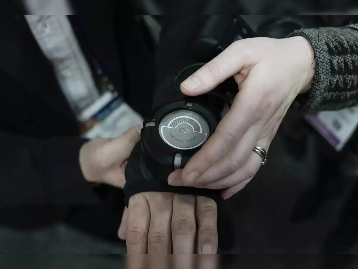 wearable tech: Consumer Electronics Show: Wearable tech aiming to level ...