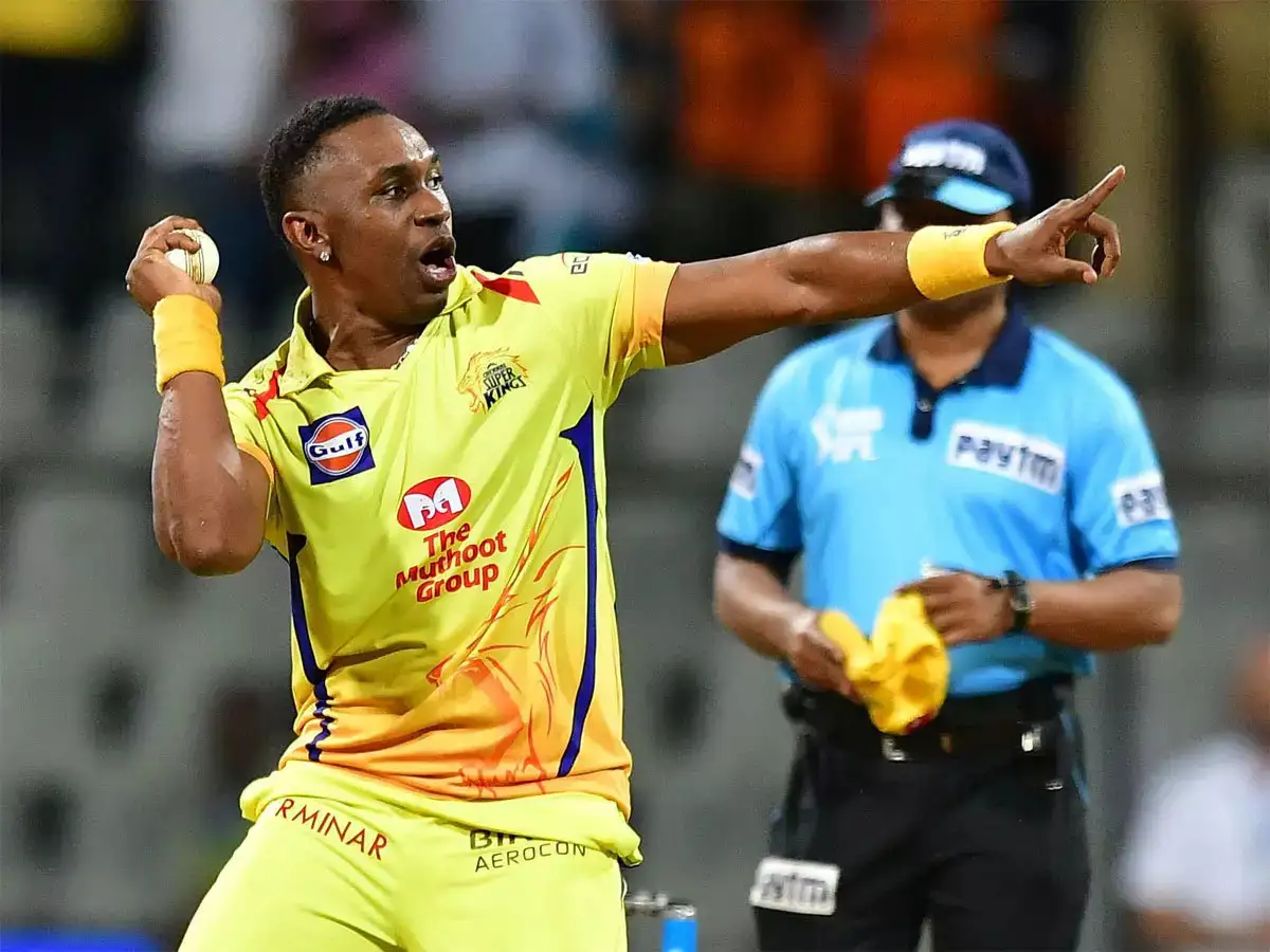 Bone Roxo Dwayne Bravo Csk 126 Chennai Super Kings Dwayne Bravo Photos