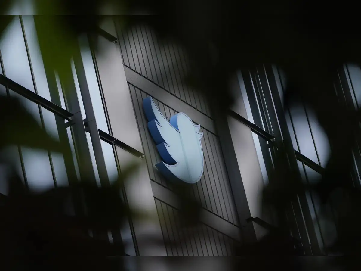 Twitter bird sign sells for nearly $35,000 at auction - The Economic Times