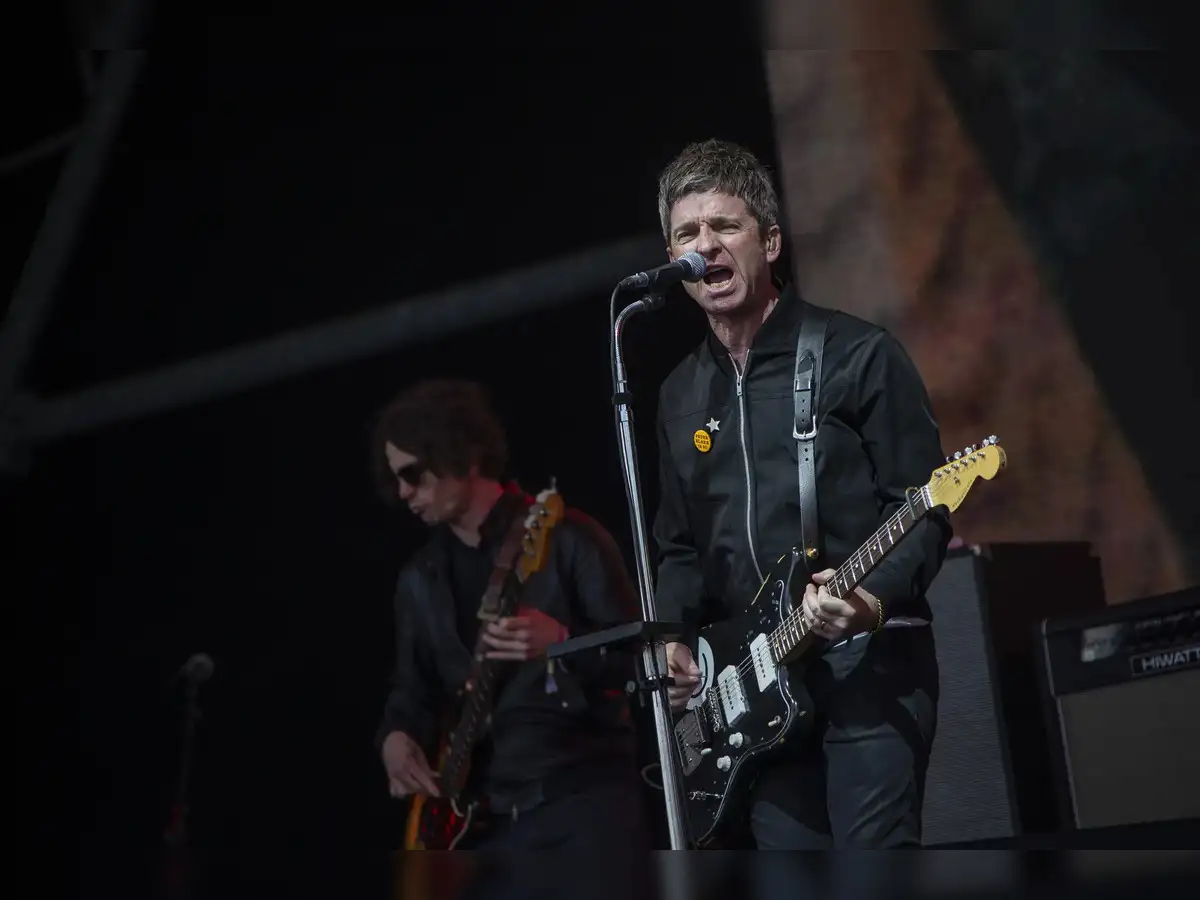 Oasis fans, bourses, you gotta roll with it - The Economic Times