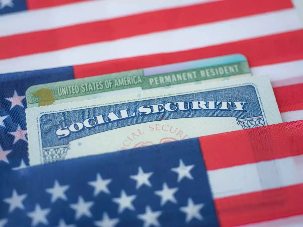 US hits pause on EB-5 Green Card route till September 30 - The Economic ...