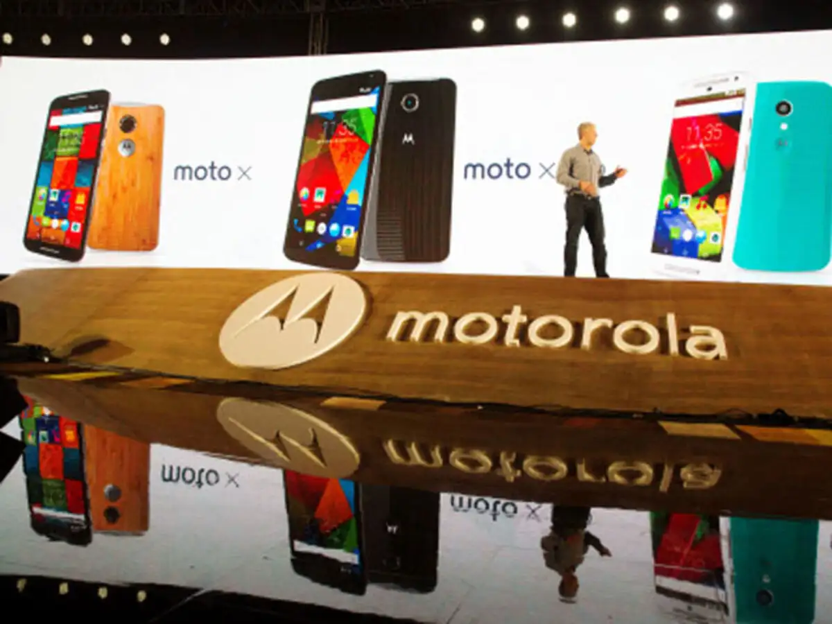 Motorola sells over 10 million smartphones in Q3 - The Economic Times